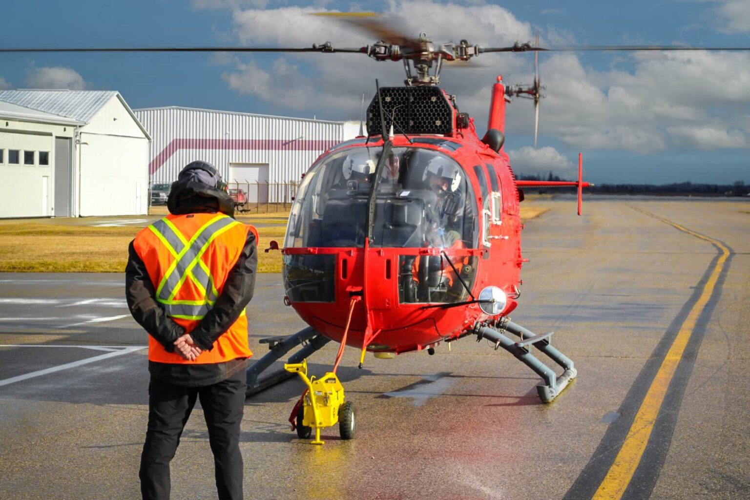 Our Flight Line Team Keeps Things Moving | ITPS Canada
